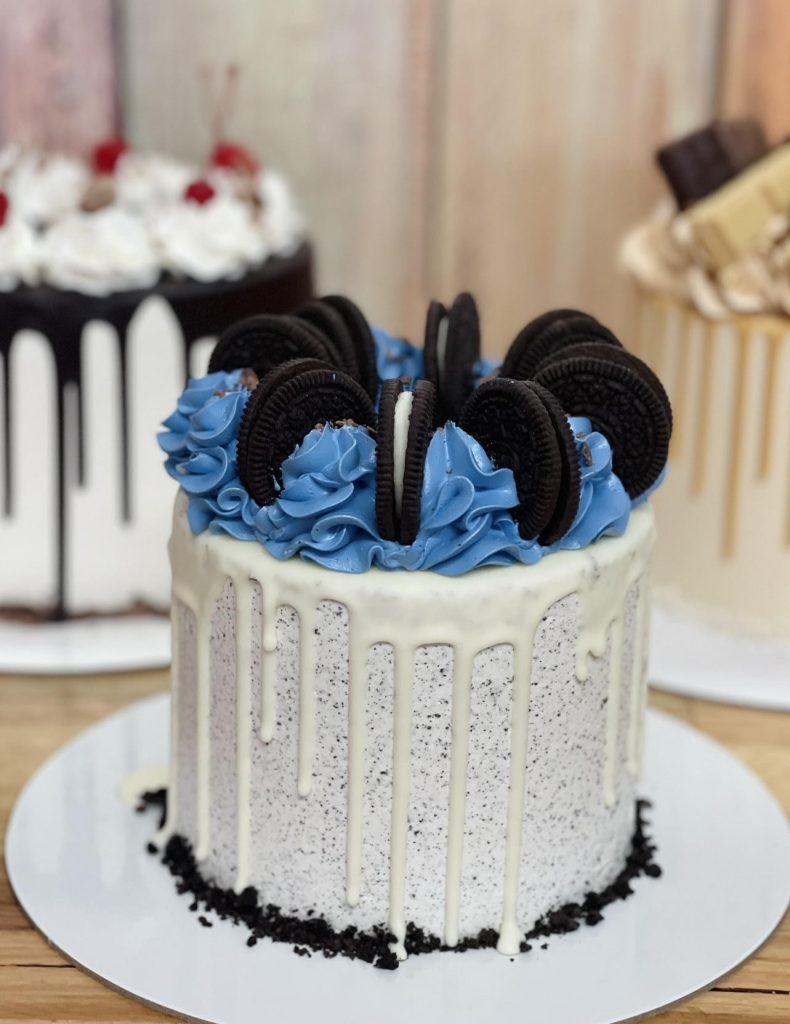 Blue Oreo Drip Cake - Sugar Whipped Cakes Website